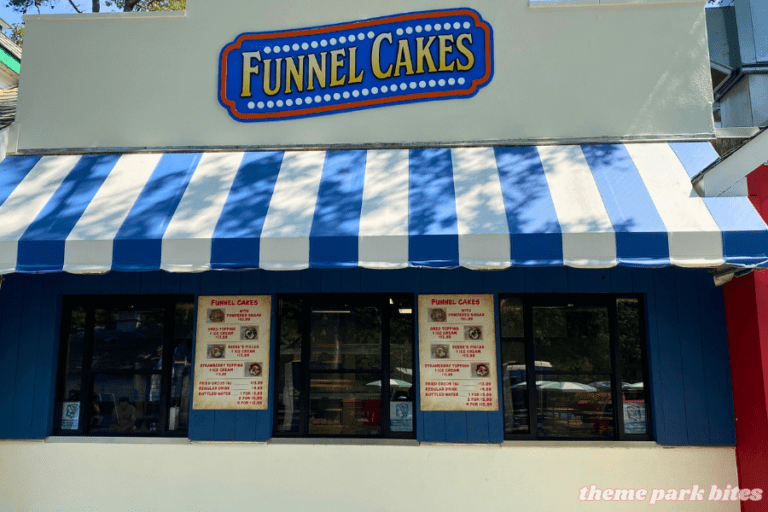 Funnel Cakes • theme park bites