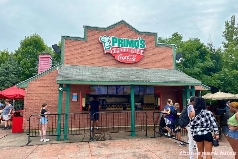 Primo's Pizzeria • theme park bites